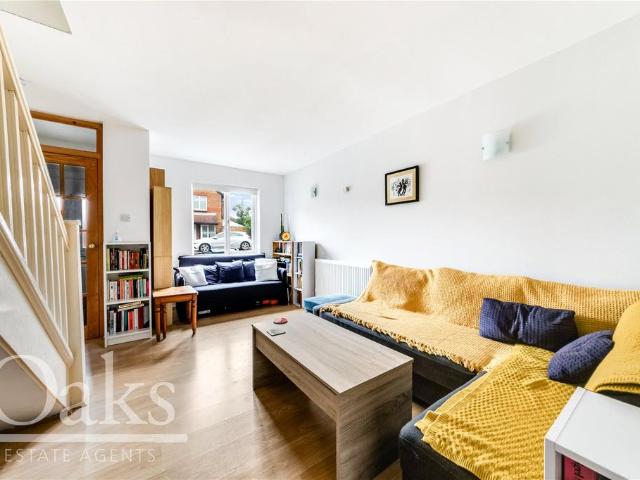 2 bedroom end of terrace house for sale