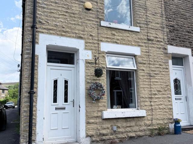 2 bedroom end of terrace house for sale