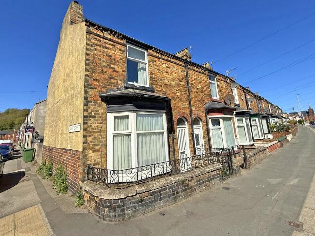 2 bedroom end of terrace house for sale