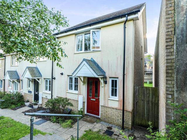 2 bedroom end of terrace house for sale