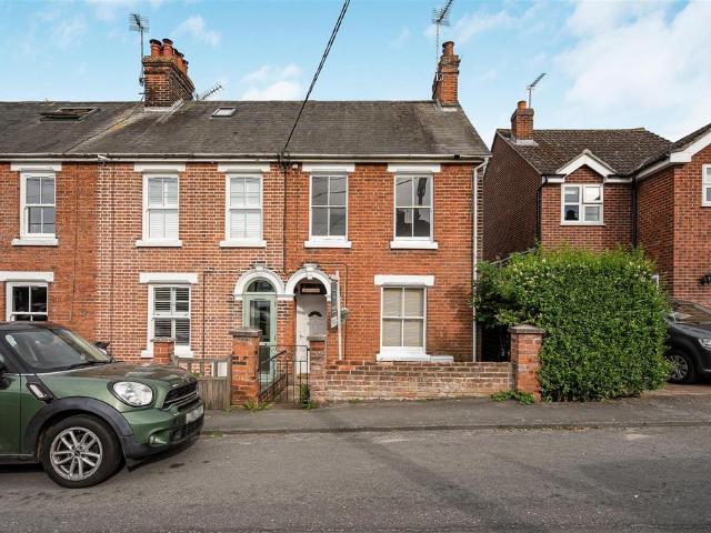 2 bedroom end of terrace house for sale