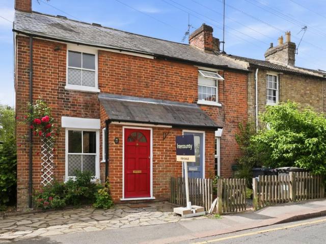 2 bedroom end of terrace house for sale