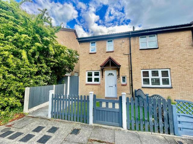2 bedroom end of terrace house for sale