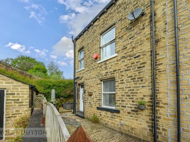 2 bedroom end of terrace house for sale