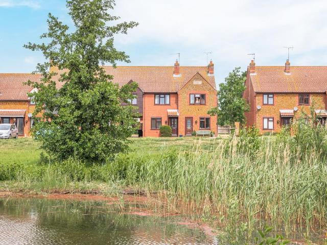 2 bedroom end of terrace house for sale