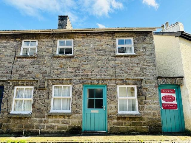 2 bedroom end of terrace house for sale