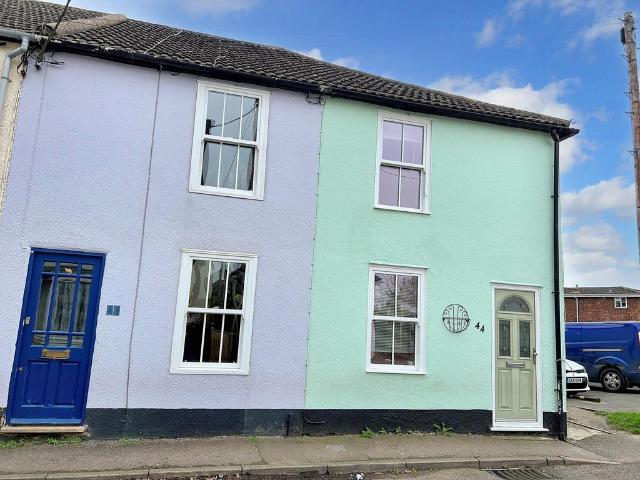 2 bedroom end of terrace house for sale