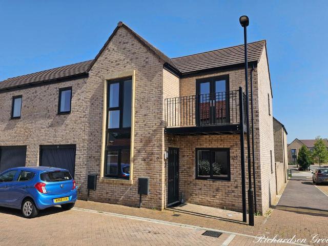 2 bedroom end of terrace house for sale