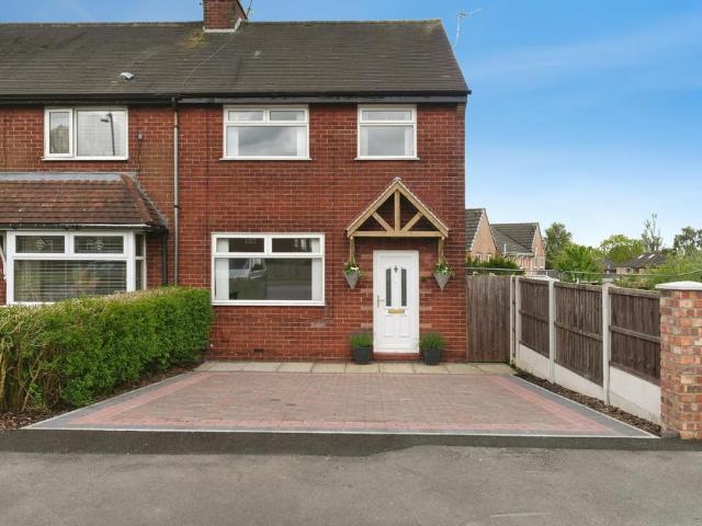 2 bedroom end of terrace house for sale