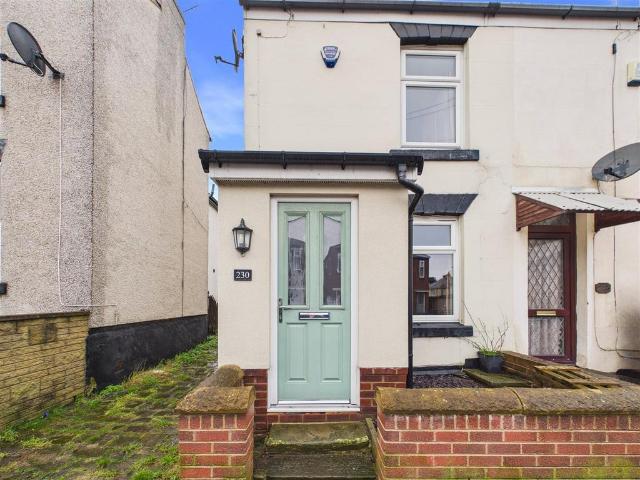 2 bedroom end of terrace house for sale
