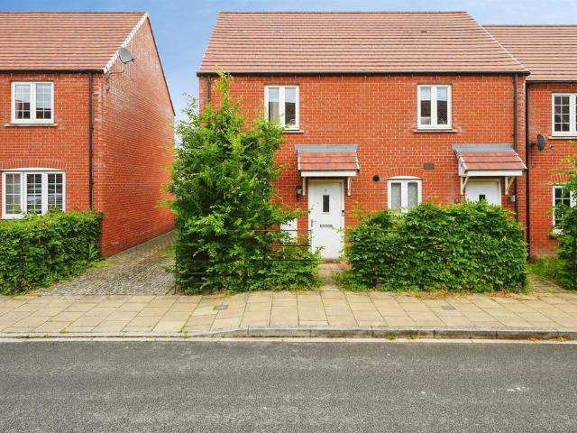 2 bedroom end of terrace house for sale