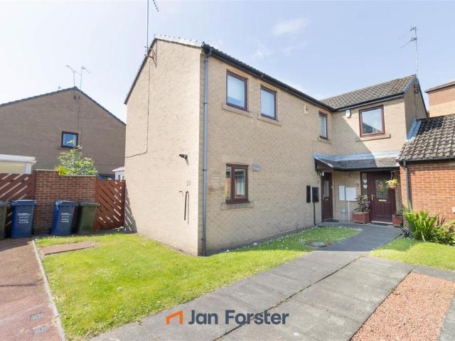 2 bedroom end of terrace house for sale