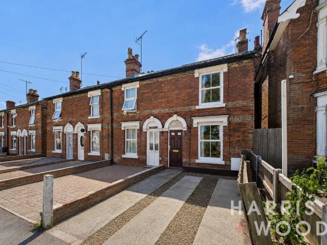 2 bedroom end of terrace house for sale