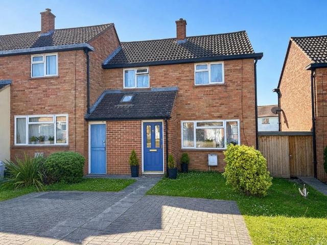 2 bedroom end of terrace house for sale