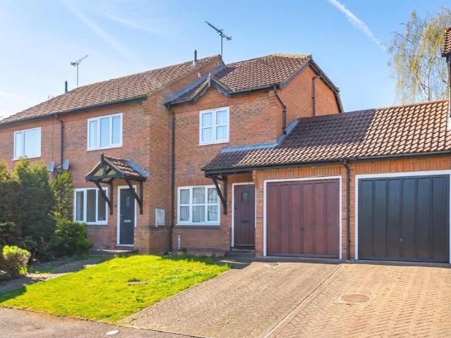 2 bedroom end of terrace house for sale