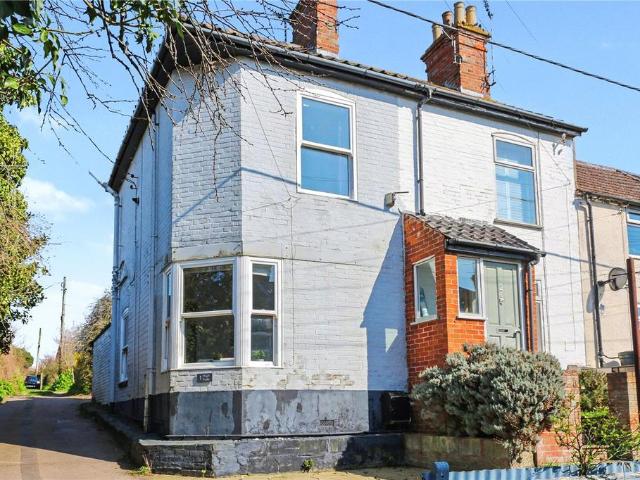 2 bedroom end of terrace house for sale