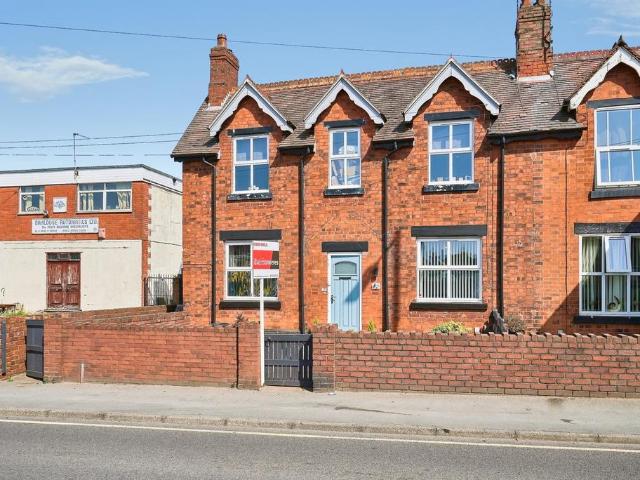 2 bedroom end of terrace house for sale