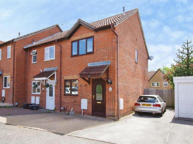 2 bedroom end of terrace house for sale