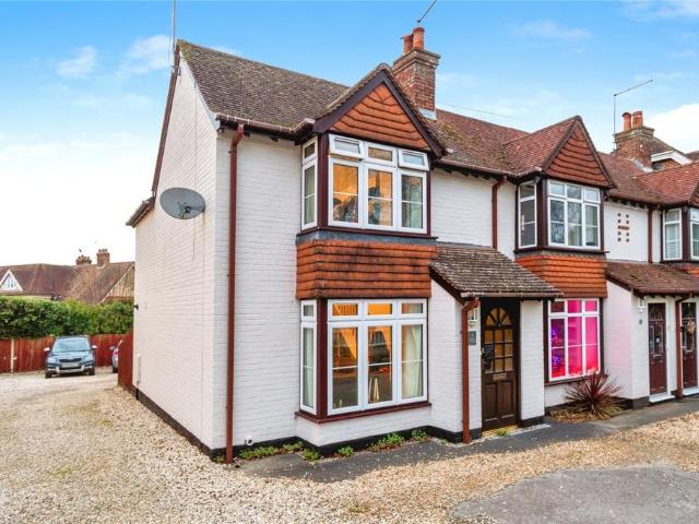 2 bedroom end of terrace house for sale