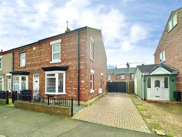 2 bedroom end of terrace house for sale