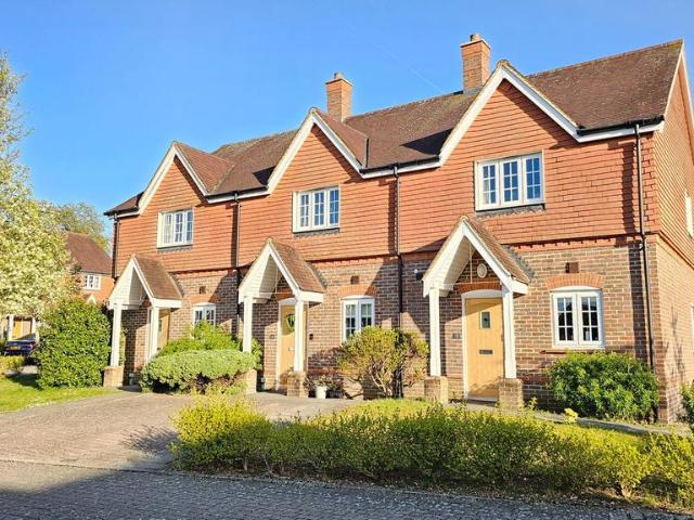 2 bedroom end of terrace house for sale
