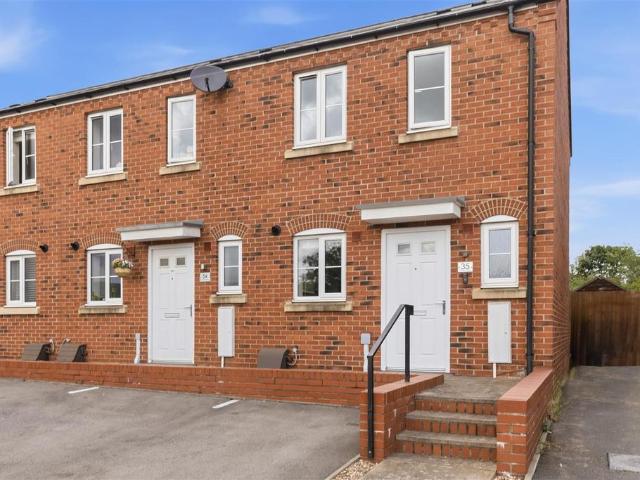 2 bedroom end of terrace house for sale