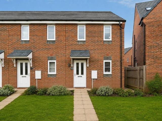 2 bedroom end of terrace house for sale