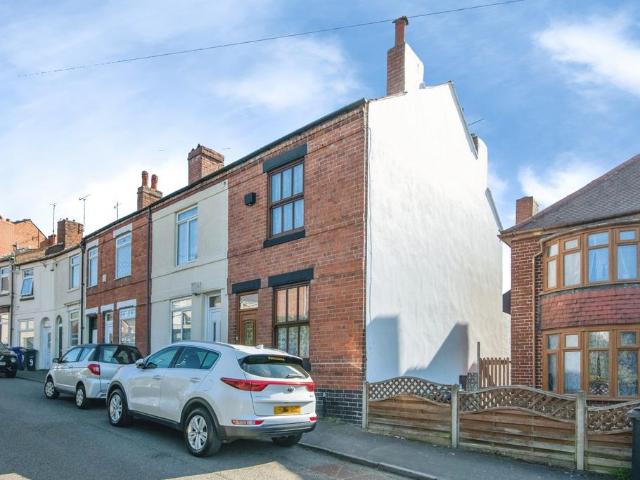 2 bedroom end of terrace house for sale