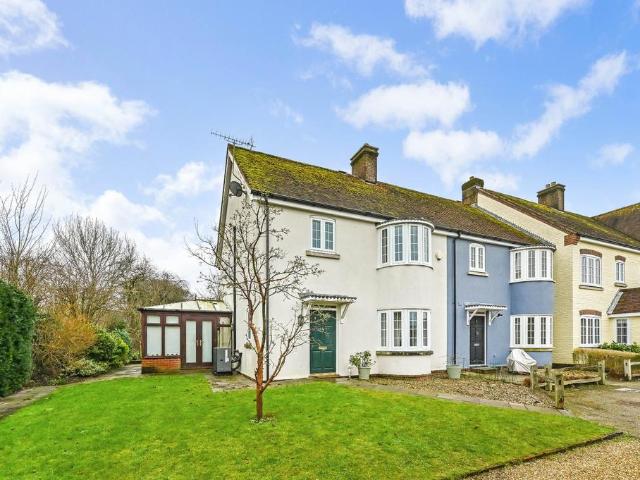 2 bedroom end of terrace house for sale