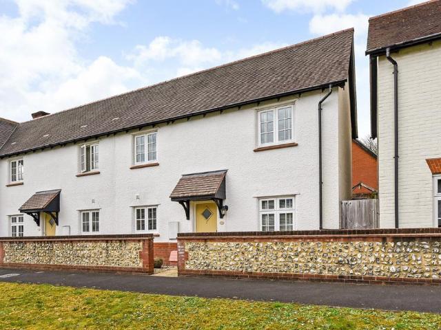 2 bedroom end of terrace house for sale
