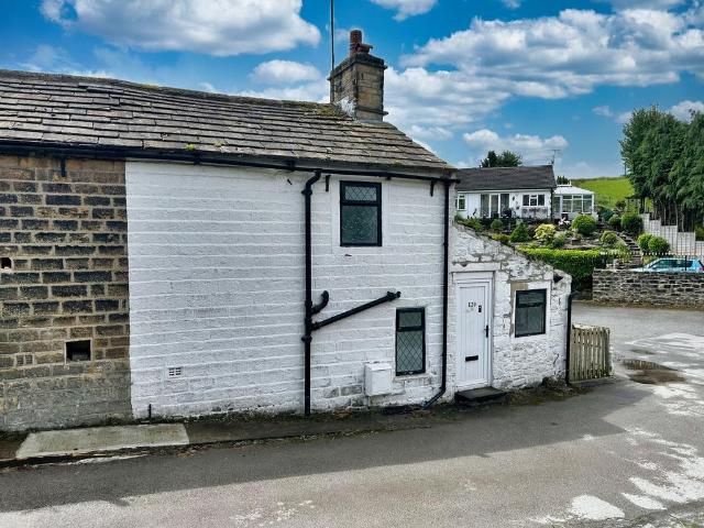 2 bedroom end of terrace house for sale