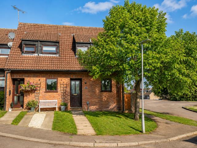 2 bedroom end of terrace house for sale