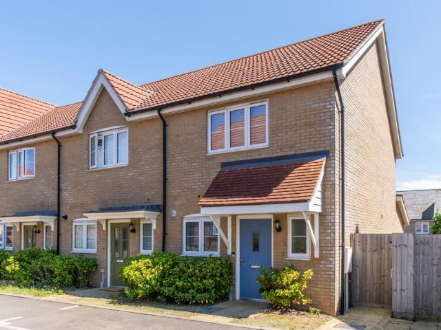 2 bedroom end of terrace house for sale