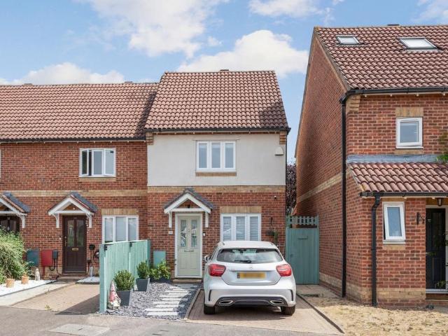 2 bedroom end of terrace house for sale