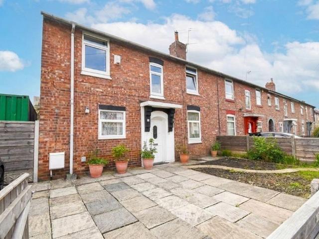 2 bedroom end of terrace house for sale