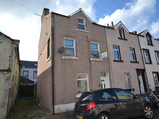 2 bedroom end of terrace house for sale
