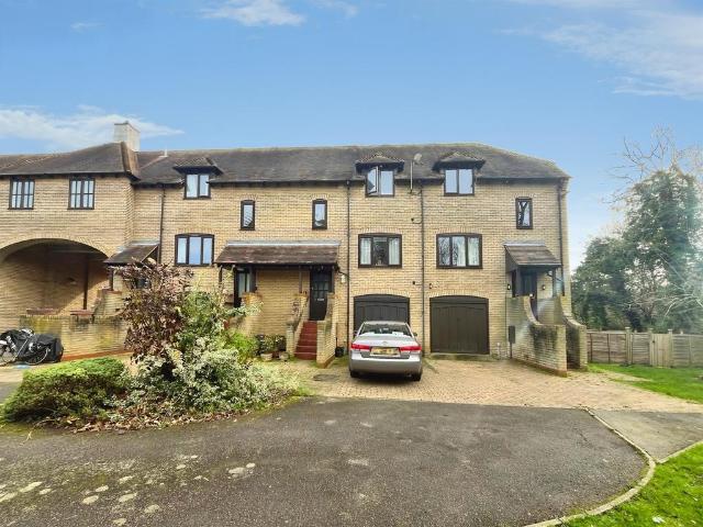 2 bedroom townhouse for sale