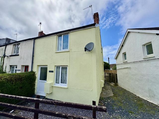 2 bedroom end of terrace house for sale