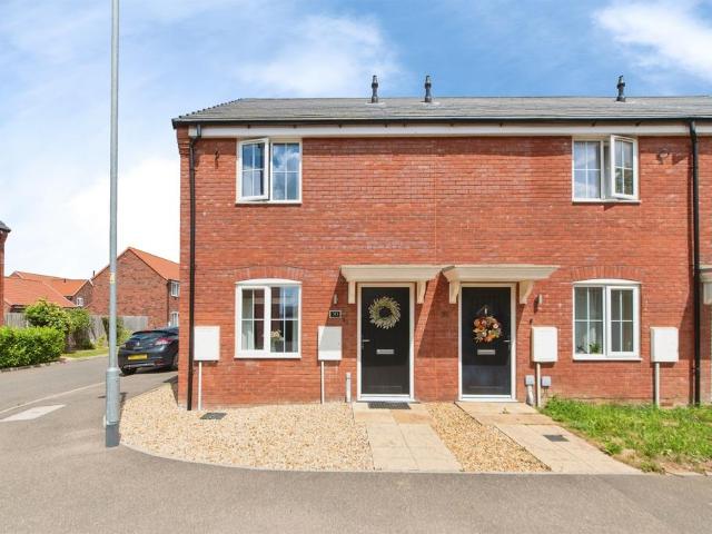 2 bedroom end of terrace house for sale