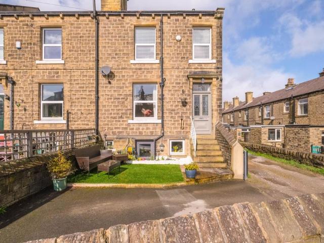 2 bedroom end of terrace house for sale