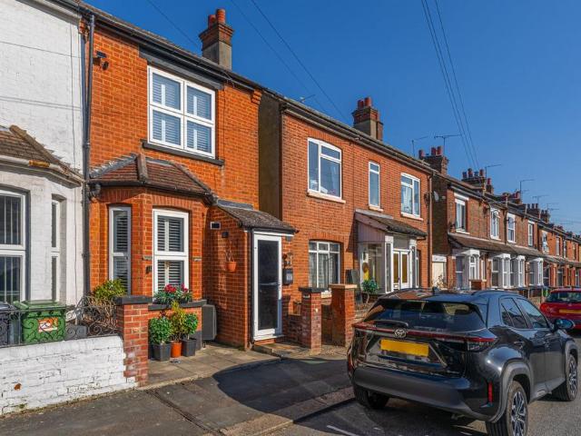 2 bedroom end of terrace house for sale