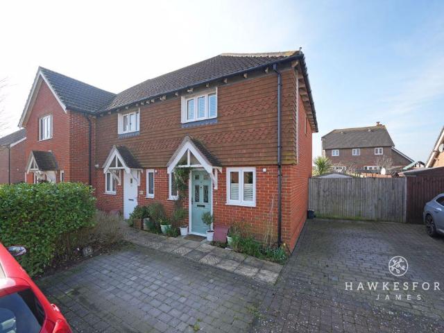 2 bedroom end of terrace house for sale