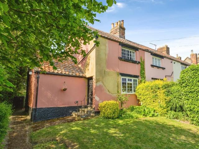 2 bedroom end of terrace house for sale