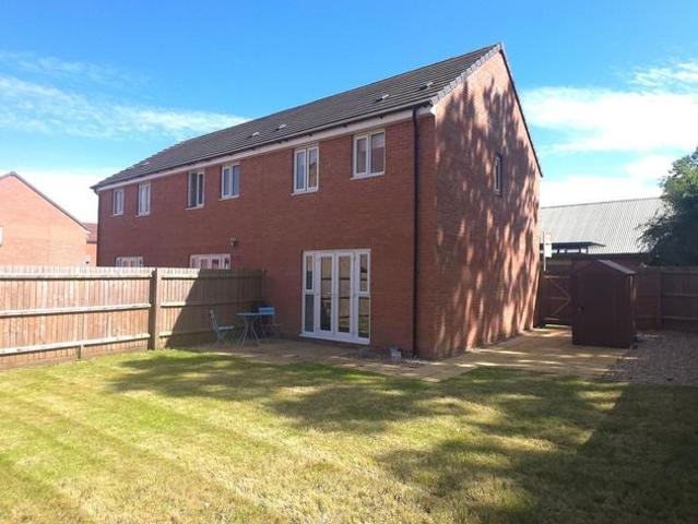 2 bedroom end of terrace house for sale