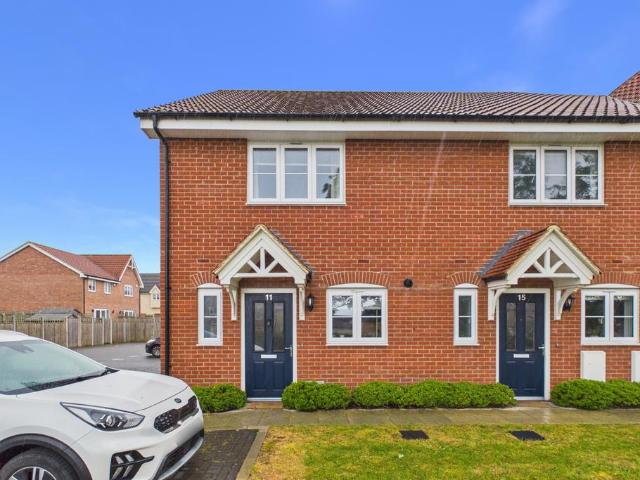 2 bedroom end of terrace house for sale