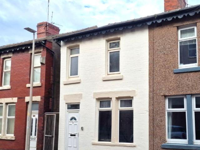 2 bedroom end of terrace house for sale
