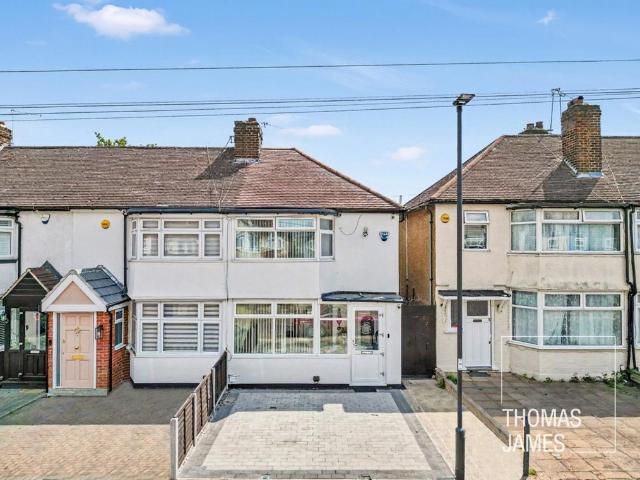 2 bedroom end of terrace house for sale