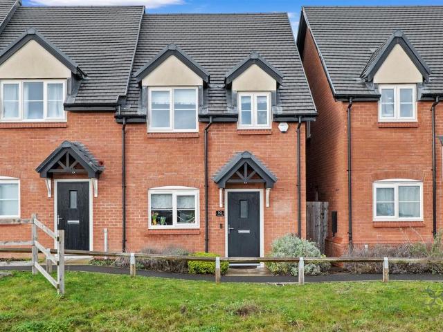 2 bedroom end of terrace house for sale
