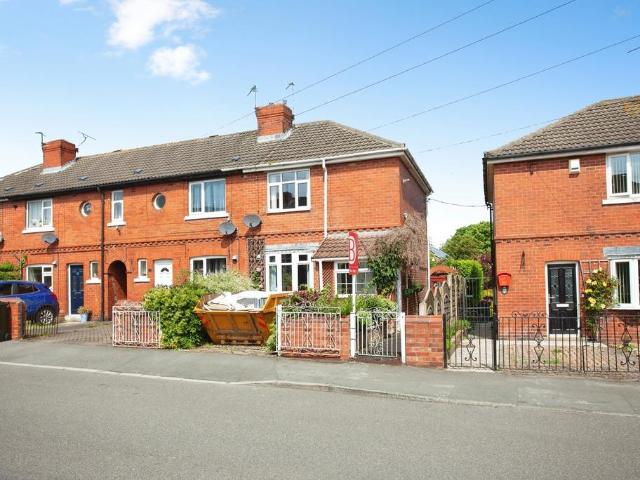 2 bedroom end of terrace house for sale