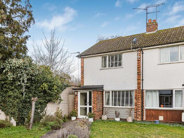 2 bedroom end of terrace house for sale